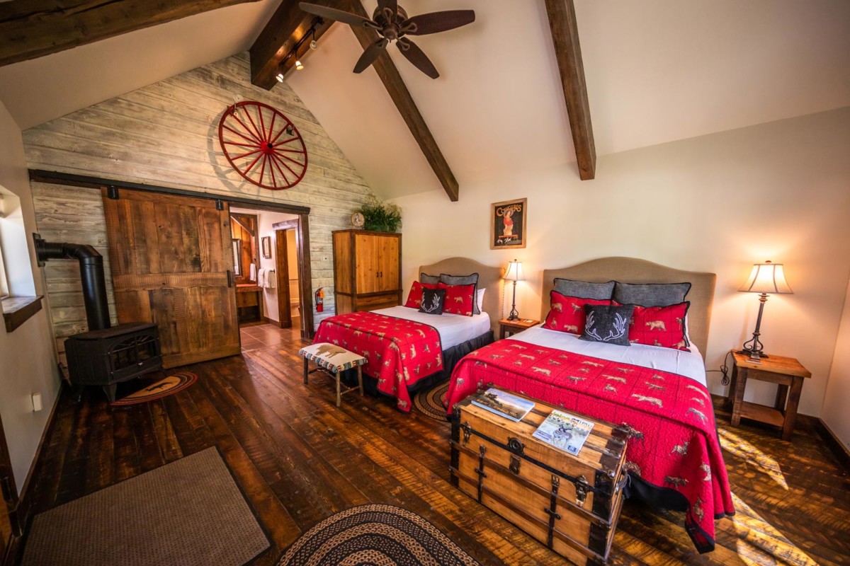 Jackson Hole Cabins | Lodging Near Jackson Hole | Moose Creek Ranch ...